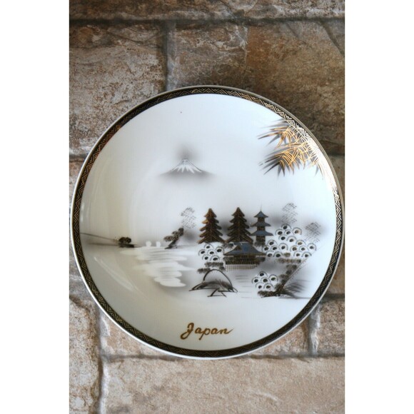 Kutani | Accents | Vintage 6s Kutani Hand Painted Dinner Plate Mt Fuji ...